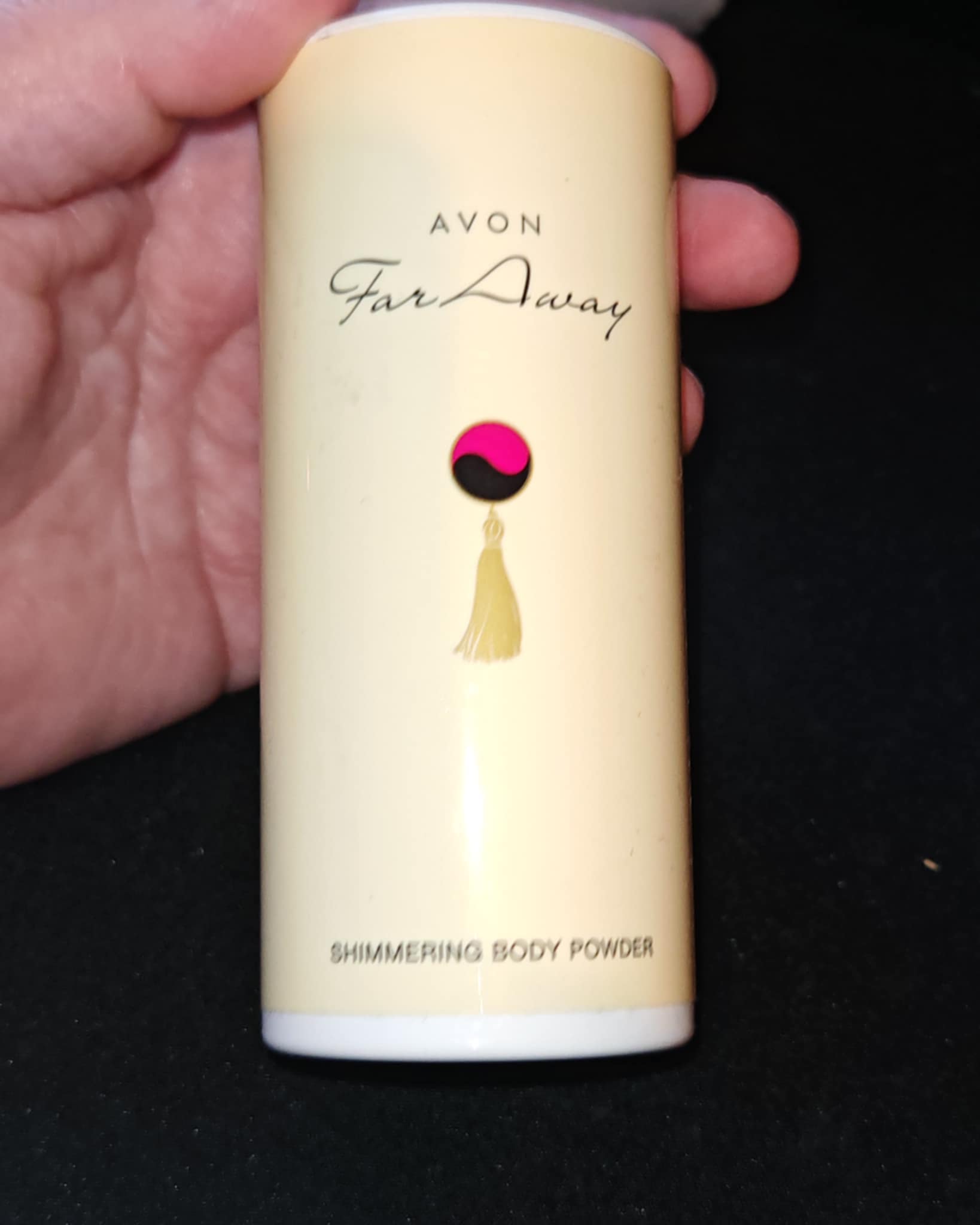 Avon far away shimmer body powder – Online Brochure